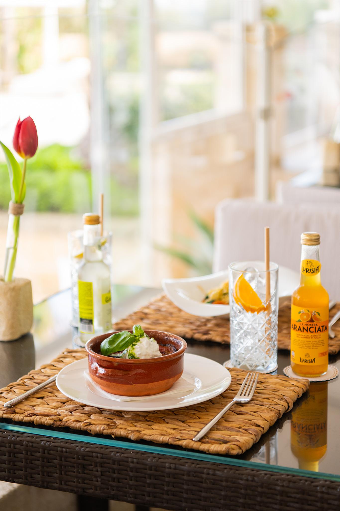 Botanico Lounge Bar. Cocktails by the sea, Puglia | Canne Bianche